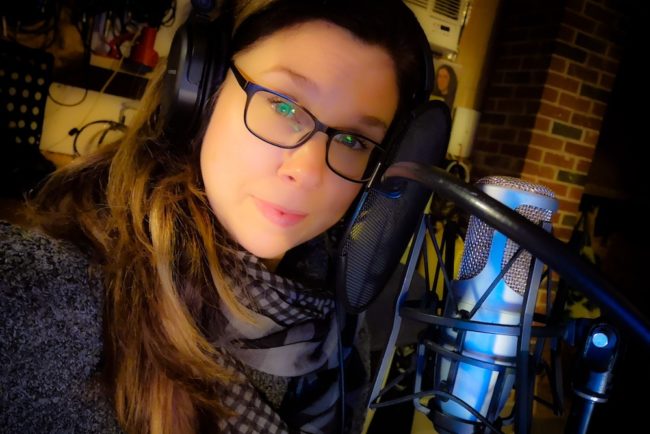 Un vidéoclip original pour la chanson Au-delà de nous de Marie-Pierre ...