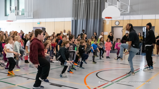 Les Twins de passage dans une école primaire du CSSVT | INFOSuroit.com